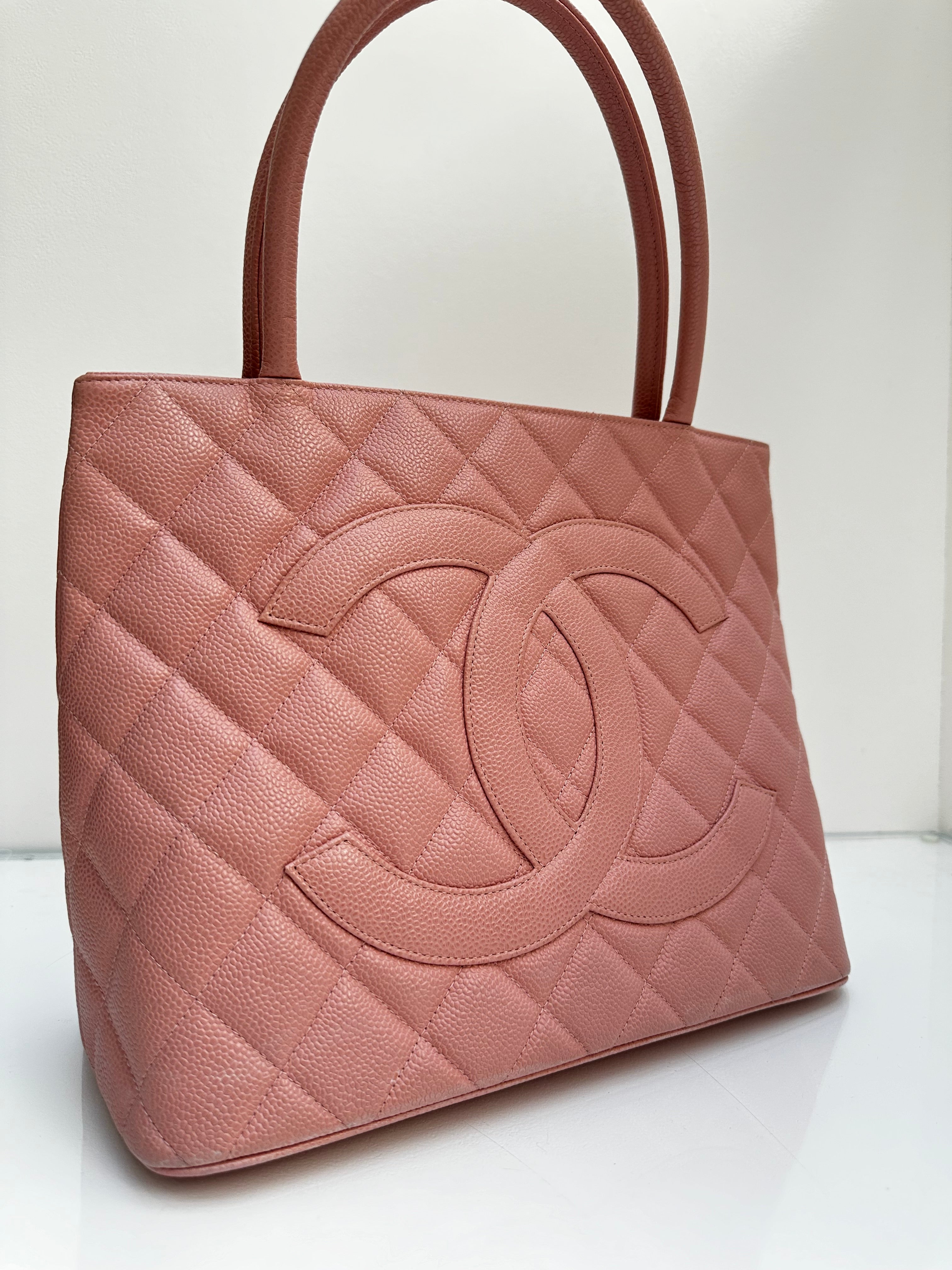 Chanel – Edwards Worm Farm